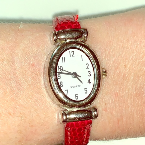 Accessories | Last Chance Quartz Face Ladies Watch | Poshmark